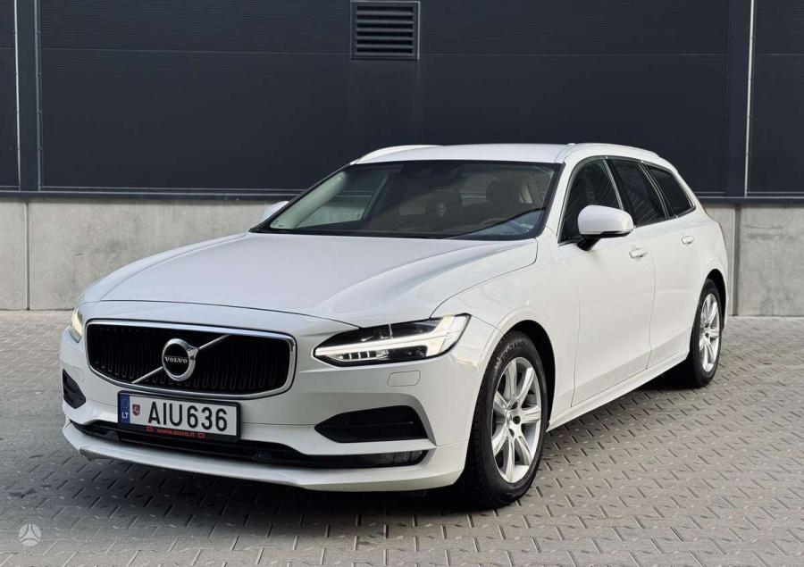 White Volvo V90 2019 in Kaunas, with an engine capacity of 1.97 L and mileage of 487 thousand km for 7700 €, photo 1 on AUTOMOTO.COM.LV
