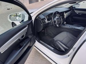 White Volvo V90 2019 in Kaunas, with an engine capacity of 1.97 L and mileage of 487 thousand km for 7700 €, photo 12 on AUTOMOTO.COM.LV