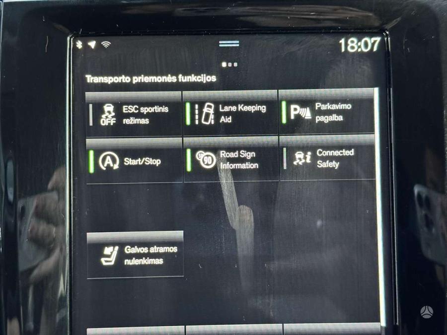 White Volvo V90 2019 in Kaunas, with an engine capacity of 1.97 L and mileage of 487 thousand km for 7700 €, photo 22 on AUTOMOTO.COM.LV