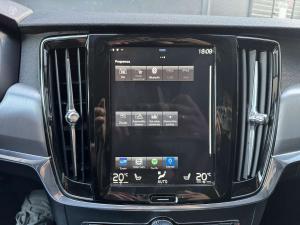 White Volvo V90 2019 in Kaunas, with an engine capacity of 1.97 L and mileage of 487 thousand km for 7700 €, photo 25 on AUTOMOTO.COM.LV