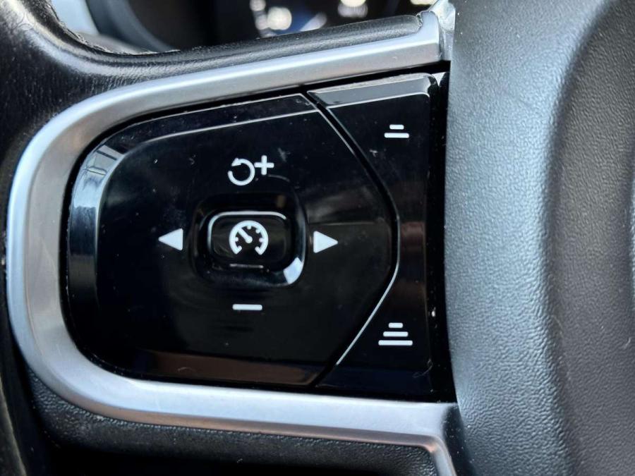 White Volvo V90 2019 in Kaunas, with an engine capacity of 1.97 L and mileage of 487 thousand km for 7700 €, photo 29 on AUTOMOTO.COM.LV