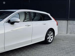 White Volvo V90 2019 in Kaunas, with an engine capacity of 1.97 L and mileage of 487 thousand km for 7700 €, photo 42 on AUTOMOTO.COM.LV