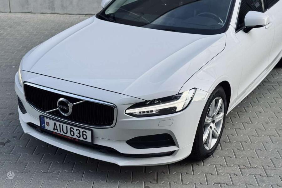 White Volvo V90 2019 in Kaunas, with an engine capacity of 1.97 L and mileage of 487 thousand km for 7700 €, photo 49 on AUTOMOTO.COM.LV