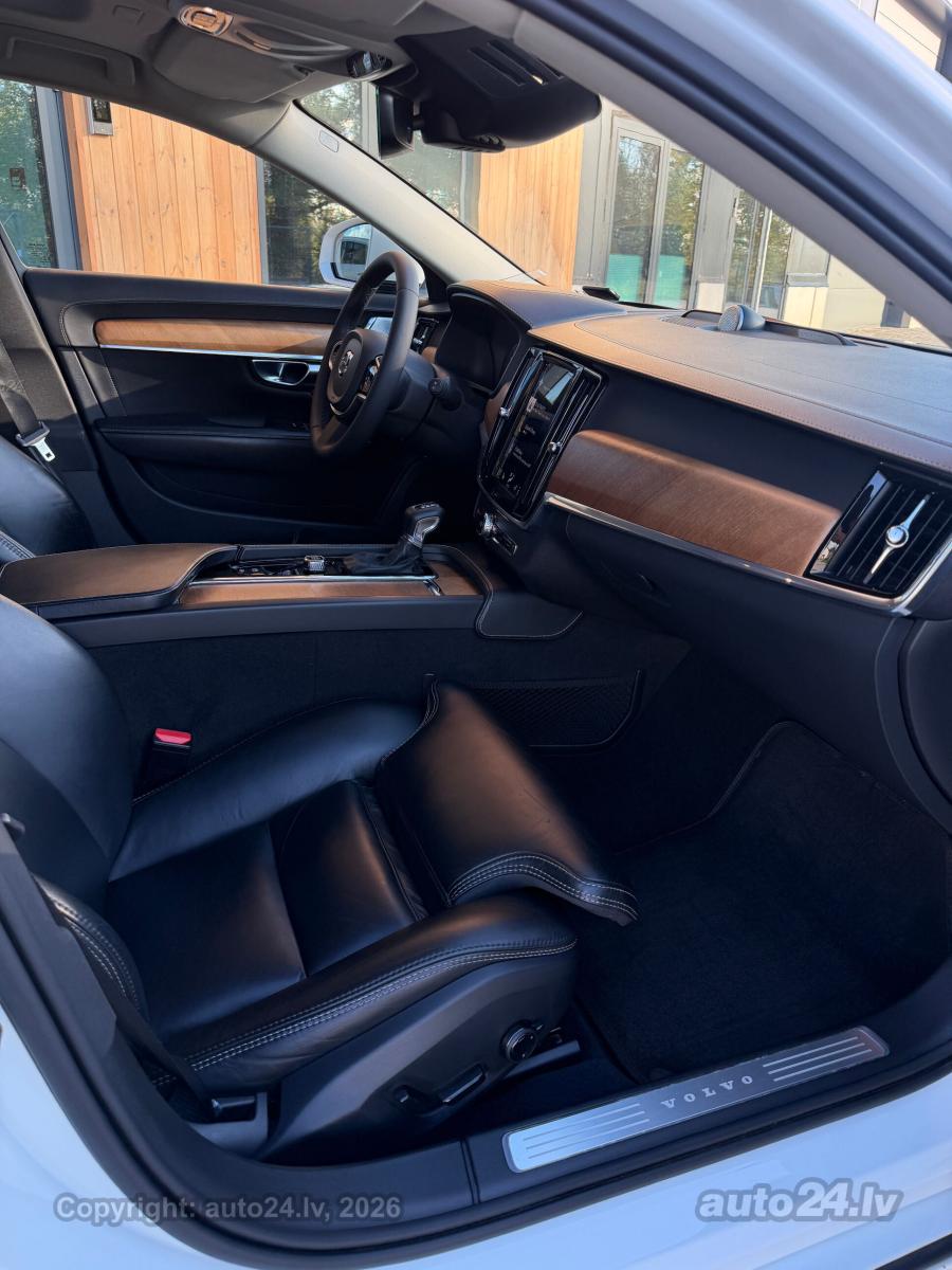 White Volvo V90 2019 in Tartu, with an engine capacity of 2.00 L and mileage of 175 thousand km for 25000 €, photo 6 on AUTOMOTO.COM.LV
