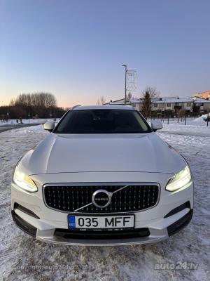 White Volvo V90 2020 in Tallinn, with an engine capacity of 2.00 L and mileage of 214 thousand km for 27900 €, photo 6 on AUTOMOTO.COM.LV
