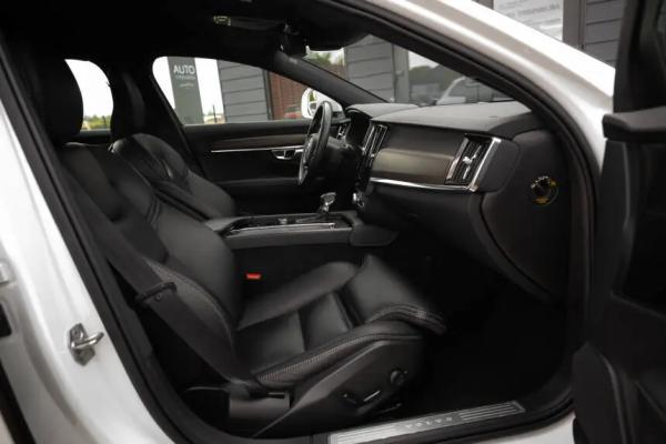 Balts Volvo V90 2020 Jelgava, ar dzinēja tilpumu 2.00 L un nobraukumu 200 tūkst. km par 21750 €, foto 9 vietnē AUTOMOTO.COM.LV