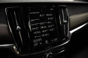 Balts Volvo V90 2020 Jelgava, ar dzinēja tilpumu 2.00 L un nobraukumu 200 tūkst. km par 21750 €, foto 19 vietnē AUTOMOTO.COM.LV