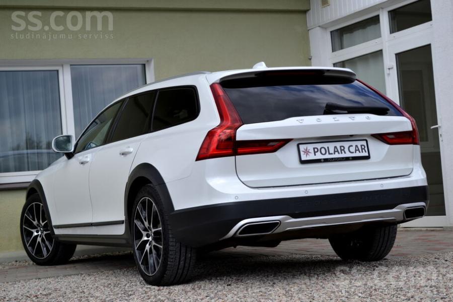 Balts Volvo V90 2020 Tukums, ar dzinēja tilpumu 2.00 L un nobraukumu 247 tūkst. km par 23490 €, foto 5 vietnē AUTOMOTO.COM.LV