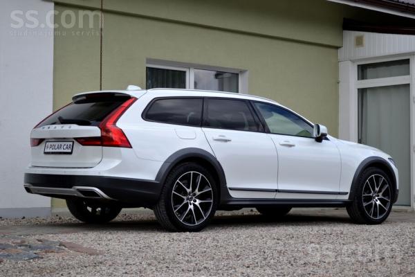 Balts Volvo V90 2020 Tukums, ar dzinēja tilpumu 2.00 L un nobraukumu 247 tūkst. km par 23490 €, foto 8 vietnē AUTOMOTO.COM.LV