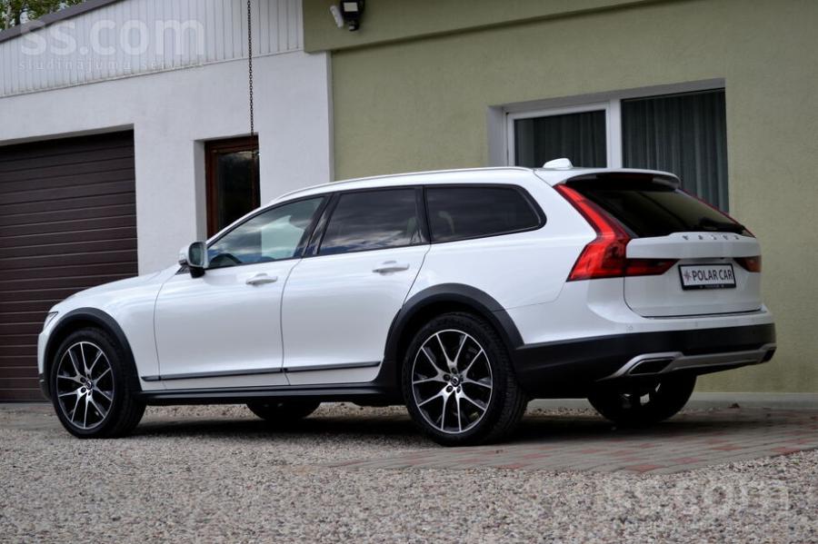 Balts Volvo V90 2020 Tukums, ar dzinēja tilpumu 2.00 L un nobraukumu 247 tūkst. km par 23490 €, foto 10 vietnē AUTOMOTO.COM.LV