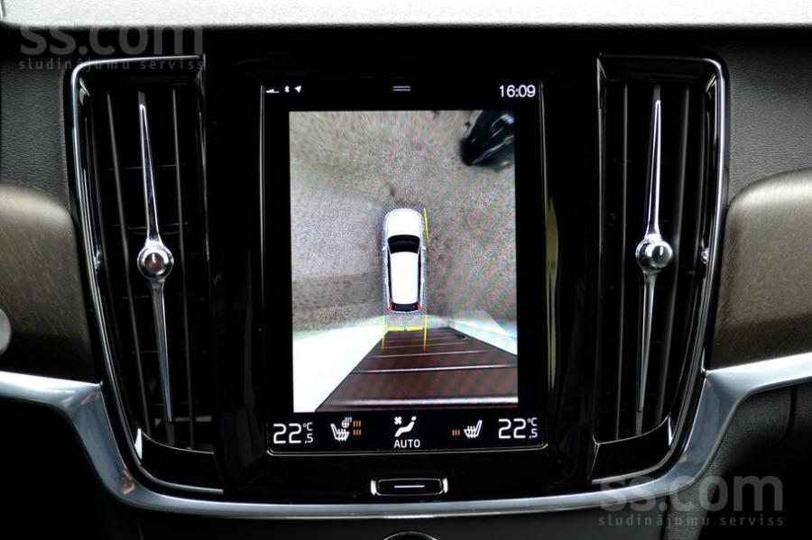 Balts Volvo V90 2020 Tukums, ar dzinēja tilpumu 2.00 L un nobraukumu 247 tūkst. km par 23490 €, foto 16 vietnē AUTOMOTO.COM.LV