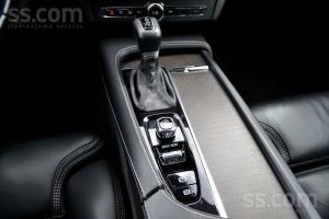 Balts Volvo V90 2020 Tukums, ar dzinēja tilpumu 2.00 L un nobraukumu 247 tūkst. km par 23490 €, foto 22 vietnē AUTOMOTO.COM.LV