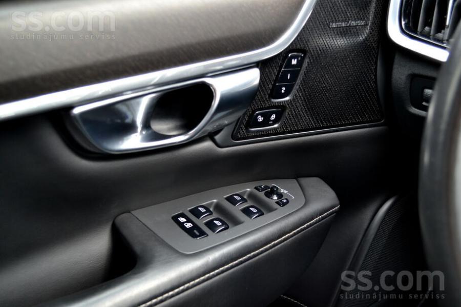 Balts Volvo V90 2020 Tukums, ar dzinēja tilpumu 2.00 L un nobraukumu 247 tūkst. km par 23490 €, foto 27 vietnē AUTOMOTO.COM.LV