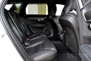 Balts Volvo V90 2020 Tukums, ar dzinēja tilpumu 2.00 L un nobraukumu 247 tūkst. km par 23490 €, foto 32 vietnē AUTOMOTO.COM.LV