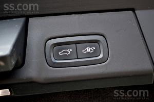 Balts Volvo V90 2020 Tukums, ar dzinēja tilpumu 2.00 L un nobraukumu 247 tūkst. km par 23490 €, foto 35 vietnē AUTOMOTO.COM.LV