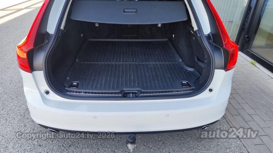 Balts Volvo V90 2020 Tartu, ar dzinēja tilpumu 2.00 L un nobraukumu 150 tūkst. km par 20990 €, foto 6 vietnē AUTOMOTO.COM.LV
