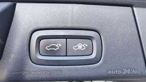 Balts Volvo V90 2020 Tartu, ar dzinēja tilpumu 2.00 L un nobraukumu 150 tūkst. km par 20990 €, foto 8 vietnē AUTOMOTO.COM.LV