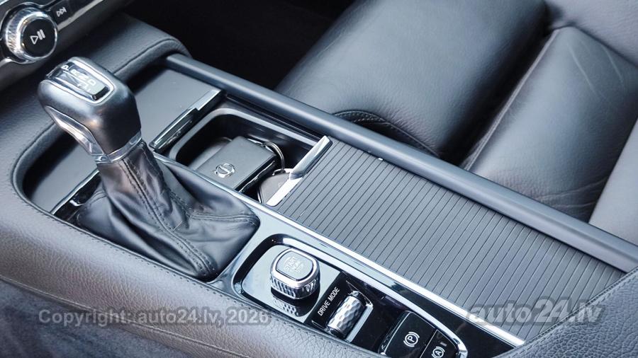 Balts Volvo V90 2020 Tartu, ar dzinēja tilpumu 2.00 L un nobraukumu 150 tūkst. km par 20990 €, foto 15 vietnē AUTOMOTO.COM.LV