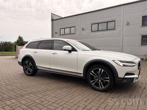 Balts Volvo V90 2020 Ventspils, ar dzinēja tilpumu 2.00 L un nobraukumu 325 tūkst. km par 17850 €, foto 4 vietnē AUTOMOTO.COM.LV