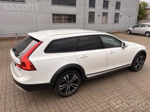 Balts Volvo V90 2020 Ventspils, ar dzinēja tilpumu 2.00 L un nobraukumu 325 tūkst. km par 17850 €, foto 11 vietnē AUTOMOTO.COM.LV