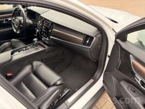 Balts Volvo V90 2020 Ventspils, ar dzinēja tilpumu 2.00 L un nobraukumu 325 tūkst. km par 17850 €, foto 14 vietnē AUTOMOTO.COM.LV