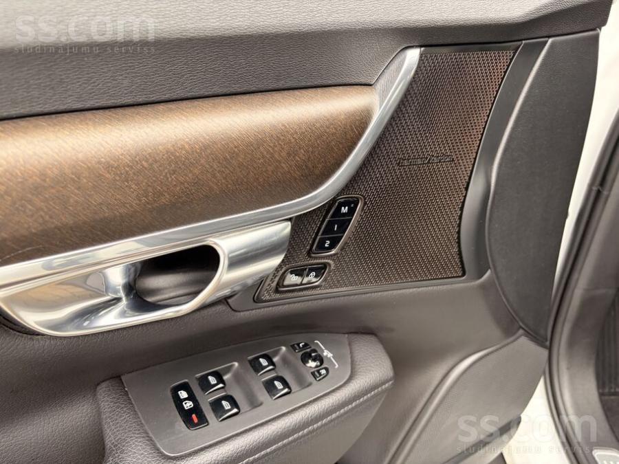 Balts Volvo V90 2020 Ventspils, ar dzinēja tilpumu 2.00 L un nobraukumu 325 tūkst. km par 17850 €, foto 19 vietnē AUTOMOTO.COM.LV