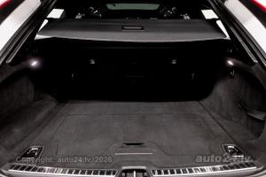 Balts Volvo V90 2020 Pērnava, ar dzinēja tilpumu 2.00 L un nobraukumu 133 tūkst. km par 27490 €, foto 26 vietnē AUTOMOTO.COM.LV