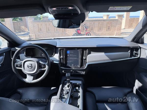 Белый Вольво В90 2020 в Таллин, объемом двигателя 2.00 л и пробегом 376 тыс. км за 16790 €, фото 11 на AUTOMOTO.COM.LV