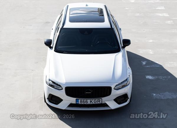 Volvo V90 2020 Tallina vietnē Balts Volvo V90 2020 Tallina, ar dzinēja tilpumu 2.00 L un nobraukumu 123 tūkst. km par 28900 €, foto 1 vietnē AUTOMOTO.COM.LV