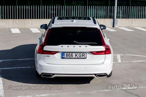 Volvo V90 2020 Tallina vietnē Balts Volvo V90 2020 Tallina, ar dzinēja tilpumu 2.00 L un nobraukumu 123 tūkst. km par 28900 €, foto 6 vietnē AUTOMOTO.COM.LV