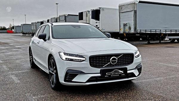 White Volvo V90 2021 in Vilnius, with an engine capacity of 1.97 L and mileage of 230 thousand km for 26300 €, photo 6 on AUTOMOTO.COM.LV