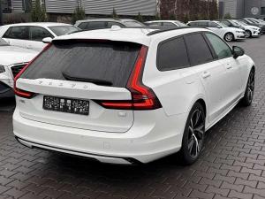 White Volvo V90 2021 in Vilnius, with an engine capacity of 2.00 L and mileage of 146 thousand km for 29990 €, photo 7 on AUTOMOTO.COM.LV