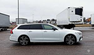 Balts Volvo V90 2021 Viļņa, ar dzinēja tilpumu 1.97 L un nobraukumu 232 tūkst. km par 23900 €, foto 8 vietnē AUTOMOTO.COM.LV