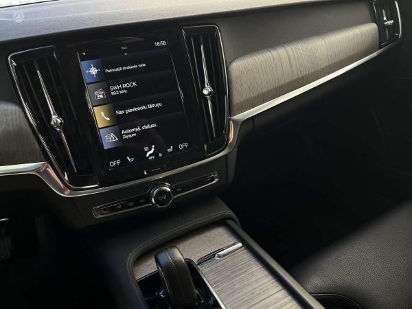 Белый Вольво В90 2021 в Рига, объемом двигателя 1.97 л и пробегом 139 тыс. км за 24700 €, фото 7 на AUTOMOTO.COM.LV