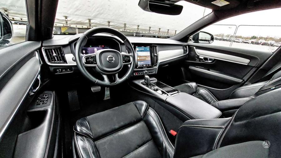 White Volvo V90 2021 in Vilnius, with an engine capacity of 1.97 L and mileage of 237 thousand km for 23900 €, photo 25 on AUTOMOTO.COM.LV