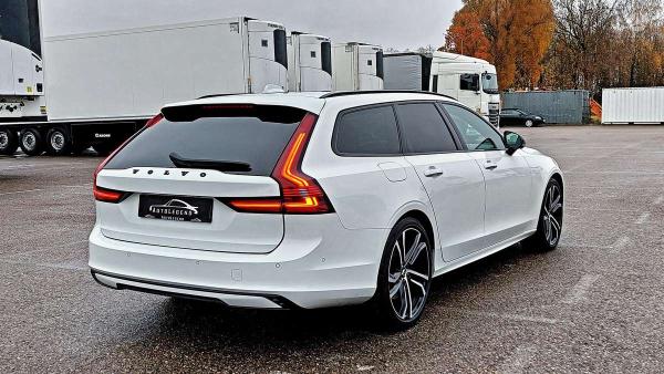 Balts Volvo V90 2021 Viļņa, ar dzinēja tilpumu 1.97 L un nobraukumu 235 tūkst. km par 23990 €, foto 10 vietnē AUTOMOTO.COM.LV