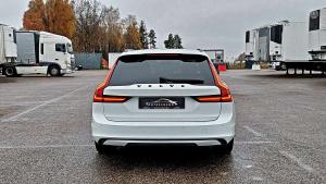 Balts Volvo V90 2021 Viļņa, ar dzinēja tilpumu 1.97 L un nobraukumu 235 tūkst. km par 23990 €, foto 12 vietnē AUTOMOTO.COM.LV