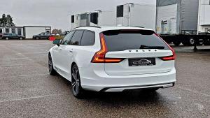 Balts Volvo V90 2021 Viļņa, ar dzinēja tilpumu 1.97 L un nobraukumu 235 tūkst. km par 23990 €, foto 13 vietnē AUTOMOTO.COM.LV
