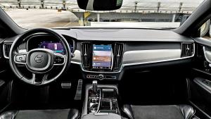 Balts Volvo V90 2021 Viļņa, ar dzinēja tilpumu 1.97 L un nobraukumu 235 tūkst. km par 23990 €, foto 21 vietnē AUTOMOTO.COM.LV