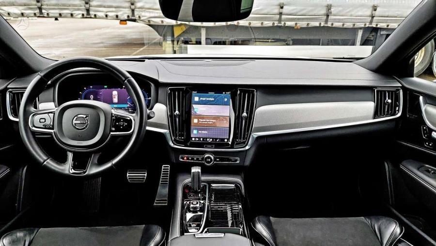 Balts Volvo V90 2021 Viļņa, ar dzinēja tilpumu 1.97 L un nobraukumu 235 tūkst. km par 23990 €, foto 21 vietnē AUTOMOTO.COM.LV