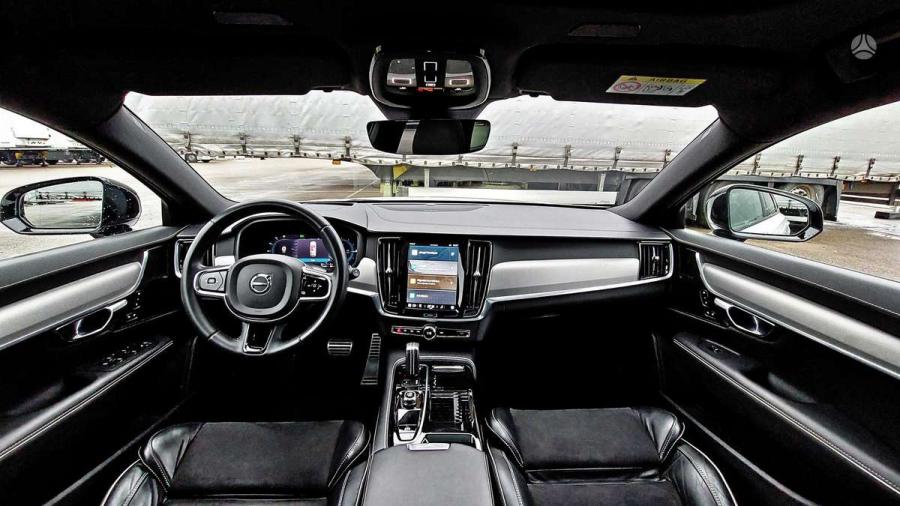 Balts Volvo V90 2021 Viļņa, ar dzinēja tilpumu 1.97 L un nobraukumu 235 tūkst. km par 23990 €, foto 22 vietnē AUTOMOTO.COM.LV