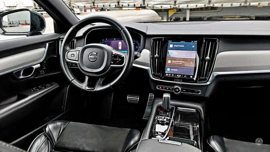 Balts Volvo V90 2021 Viļņa, ar dzinēja tilpumu 1.97 L un nobraukumu 235 tūkst. km par 23990 €, foto 23 vietnē AUTOMOTO.COM.LV