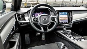 Balts Volvo V90 2021 Viļņa, ar dzinēja tilpumu 1.97 L un nobraukumu 235 tūkst. km par 23990 €, foto 24 vietnē AUTOMOTO.COM.LV