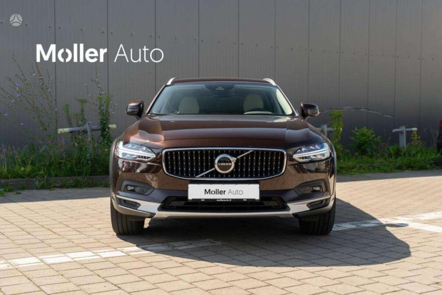 Balts Volvo V90 2021 Viļņa, ar dzinēja tilpumu 2.00 L un nobraukumu 85 tūkst. km par 35300 €, foto 5 vietnē AUTOMOTO.COM.LV