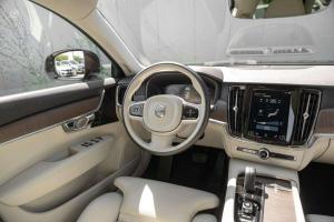 Balts Volvo V90 2021 Viļņa, ar dzinēja tilpumu 2.00 L un nobraukumu 85 tūkst. km par 35300 €, foto 10 vietnē AUTOMOTO.COM.LV
