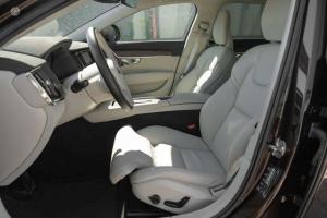 Balts Volvo V90 2021 Viļņa, ar dzinēja tilpumu 2.00 L un nobraukumu 85 tūkst. km par 35300 €, foto 15 vietnē AUTOMOTO.COM.LV
