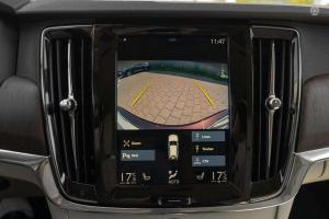 Balts Volvo V90 2021 Viļņa, ar dzinēja tilpumu 2.00 L un nobraukumu 85 tūkst. km par 35300 €, foto 17 vietnē AUTOMOTO.COM.LV
