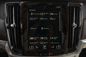 Balts Volvo V90 2021 Viļņa, ar dzinēja tilpumu 2.00 L un nobraukumu 85 tūkst. km par 35300 €, foto 19 vietnē AUTOMOTO.COM.LV