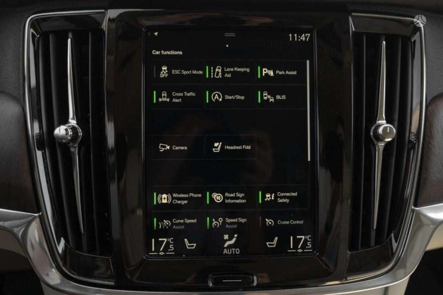 Balts Volvo V90 2021 Viļņa, ar dzinēja tilpumu 2.00 L un nobraukumu 85 tūkst. km par 35300 €, foto 19 vietnē AUTOMOTO.COM.LV