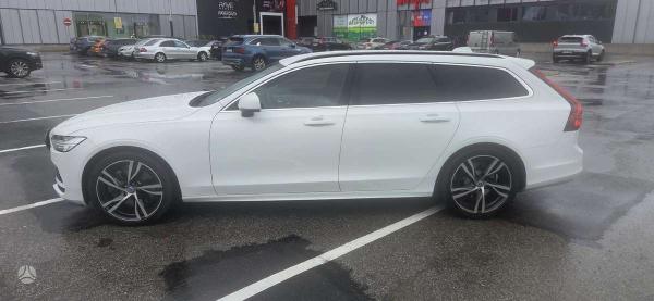 Balts Volvo V90 2022 Tallina, ar dzinēja tilpumu 2.00 L un nobraukumu 265 tūkst. km par 22500 €, foto 1 vietnē AUTOMOTO.COM.LV